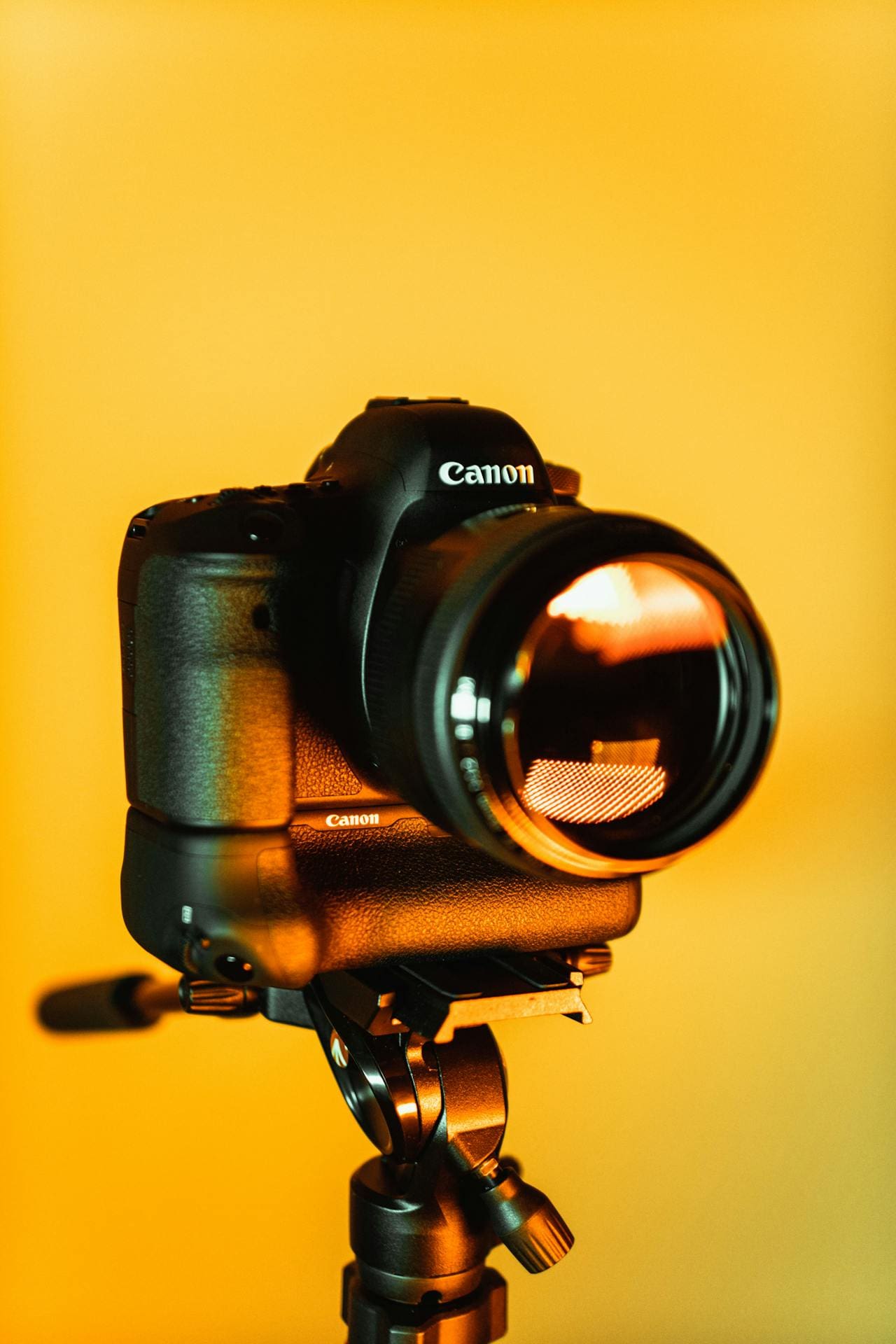 Buy Used Cameras : Second Hand Cameras for Sale in Brampton